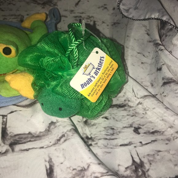 Bath | Lot Of 8 Bathroom Frog Decorations Lufa Wash Cloth Rubber Frog ...